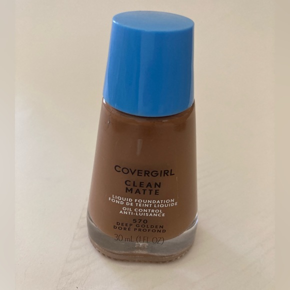 COVERGIRL | Makeup | Covergirl Makeup Clean Matte Liquid Foundation 57 ...